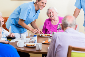 Opleiding Helpende zorg en welzijn | Haal je MBO 2 diploma | NTI